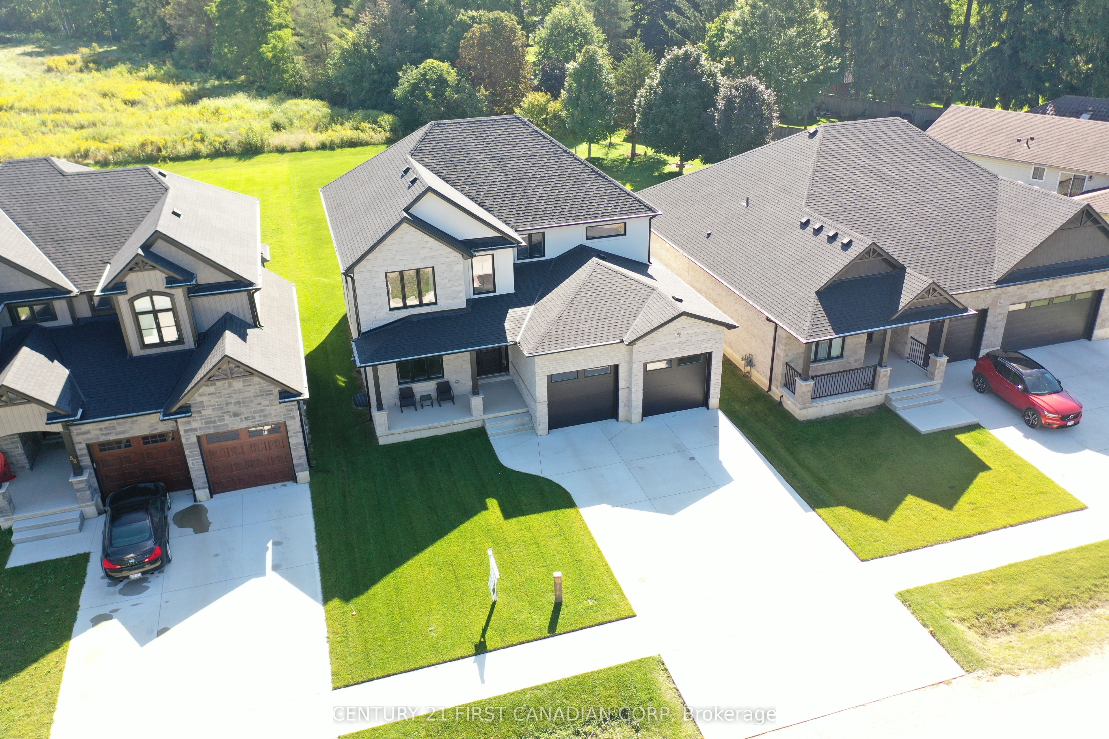 90 Queen Street, North Middlesex, Ontario N0M1X0 For Sale | HouseSigma